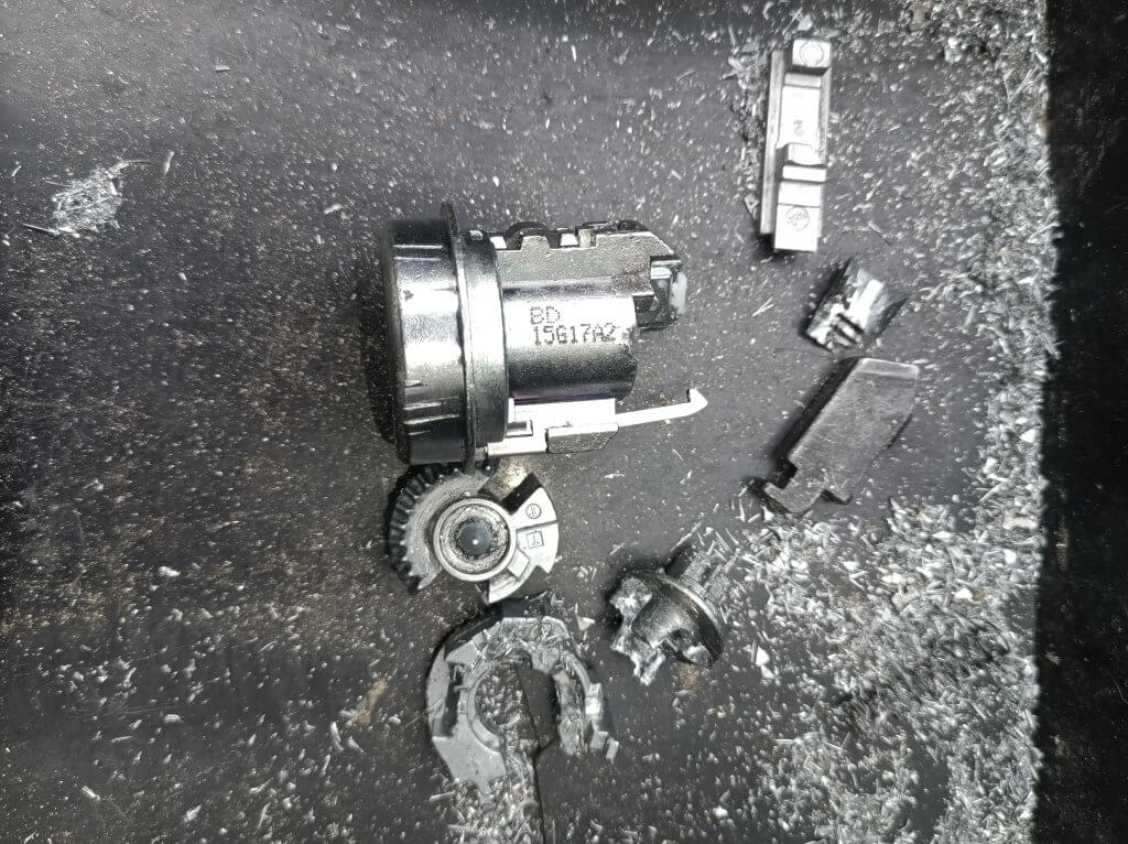 Ignition lock difficult to turn? - Ross-Dean Locksmiths